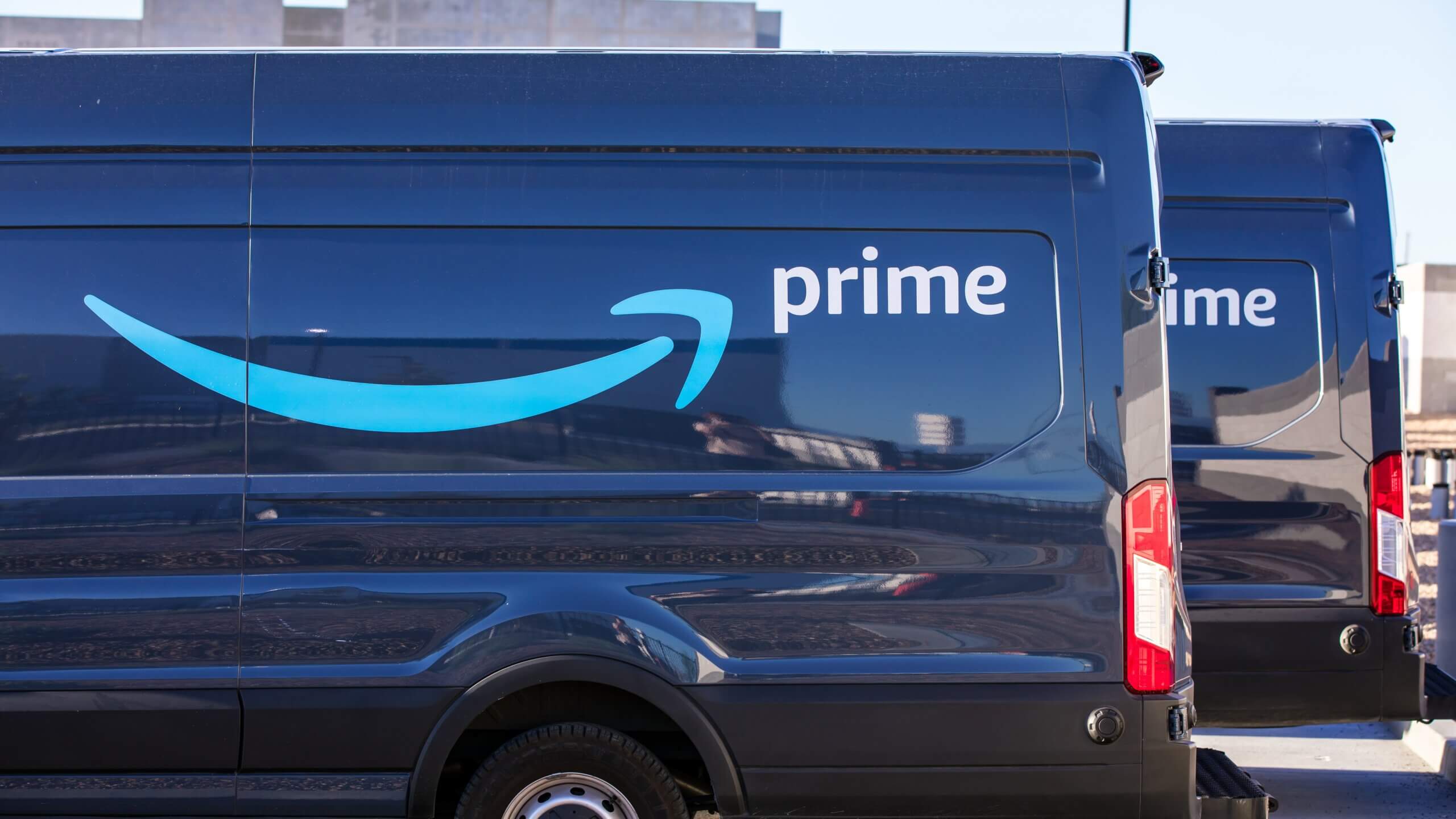 กำหนดเวลาจัดส่งของ Amazon ถูกวิพากษ์วิจารณ์: กำลังทำให้ประชาชนตกอยู่ในความเสี่ยงหรือไม่ ...