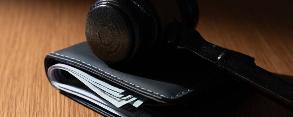 Violazioni relative a salari non pagati e straordinari in California ...